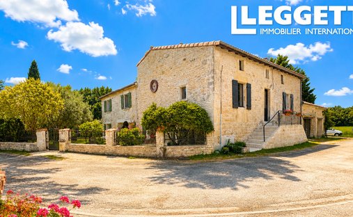 Luxury homes with wine cellar for sale in Soulignonne, Nouvelle ...