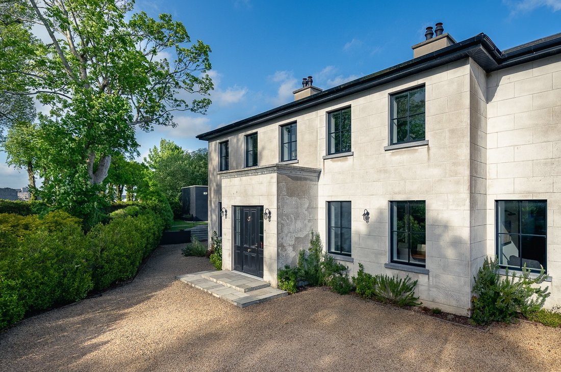 Superb Contemporary Home Overlooking In Killarney, County Kerry ...