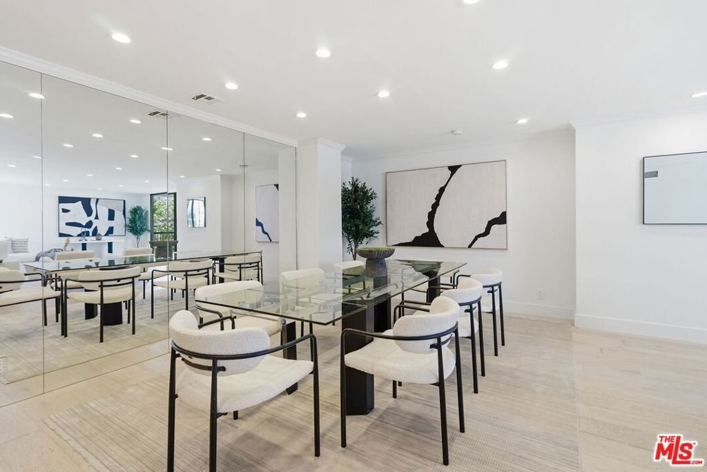 Appartement En Copropriété à Beverly Dans Beverly Hills, Californie ...