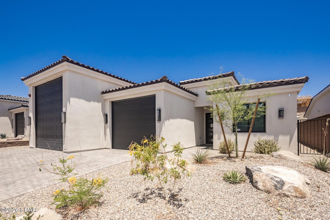 Single Family Residence In Lake In Lake Havasu City, Arizona, United ...