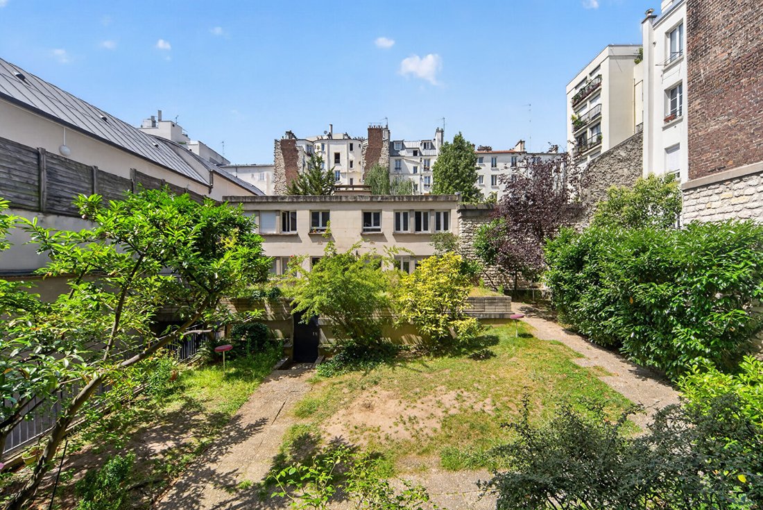 Paris 20 Rue Des Vignoles In Paris, île De France, France For Sale ...
