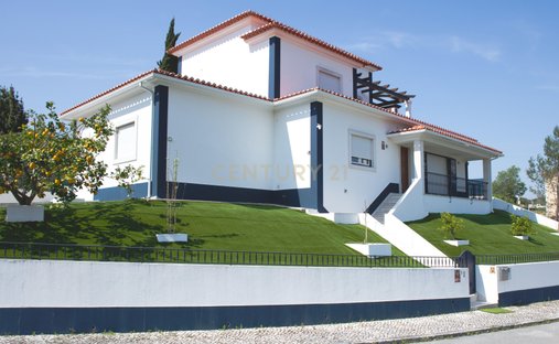 Luxury city view villas for sale in Tomar (Sao Joao Baptista) e Santa ...