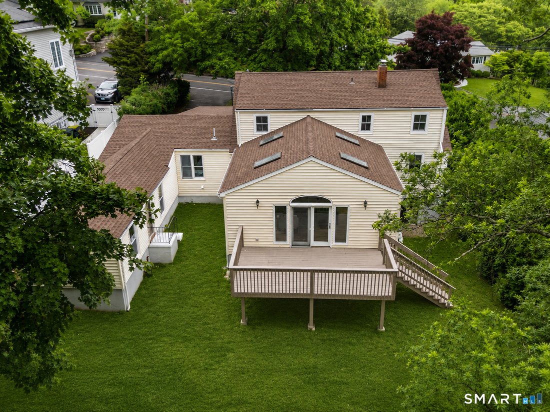 Single Family Residence In Fairfield In Fairfield, Connecticut, United ...