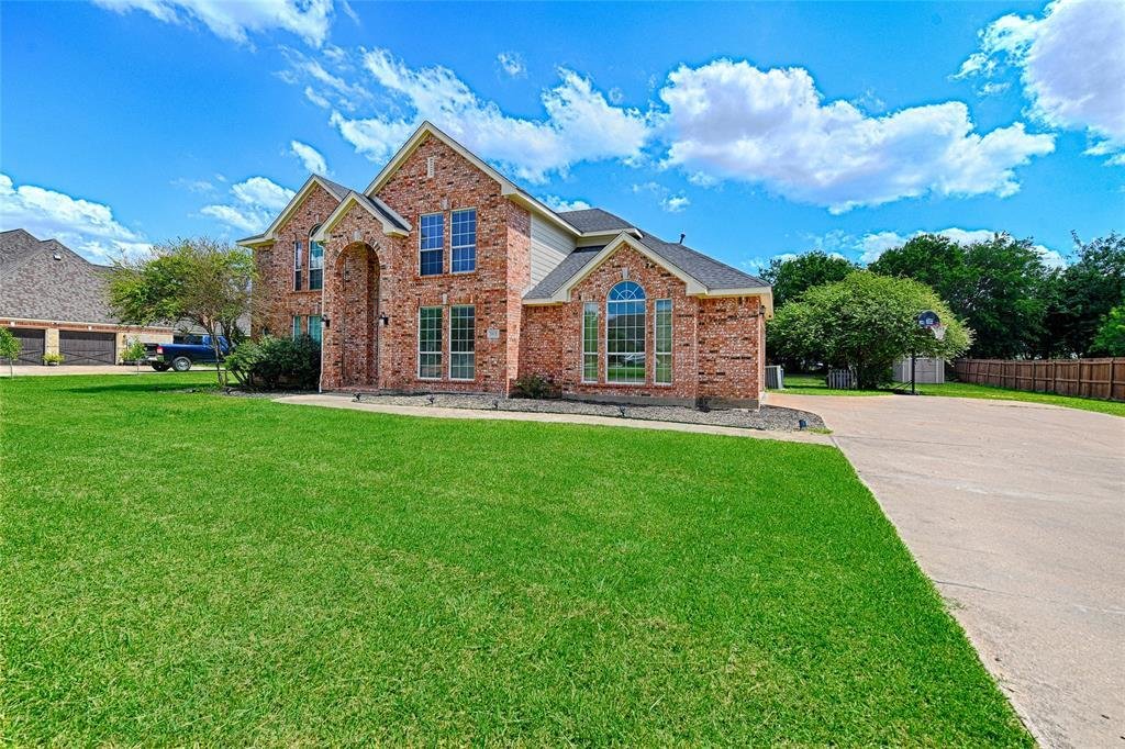 Single Family Residence In Grand Prairie In Grand Prairie, Texas ...