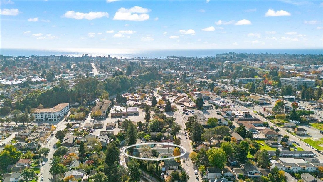 Triplex In Santa Cruz In Santa Cruz, California, United States For Sale ...