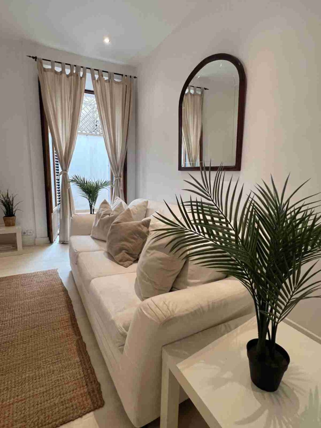 Charming Historic Flat With Terrace In La Calatrava, Palma. In Spain ...
