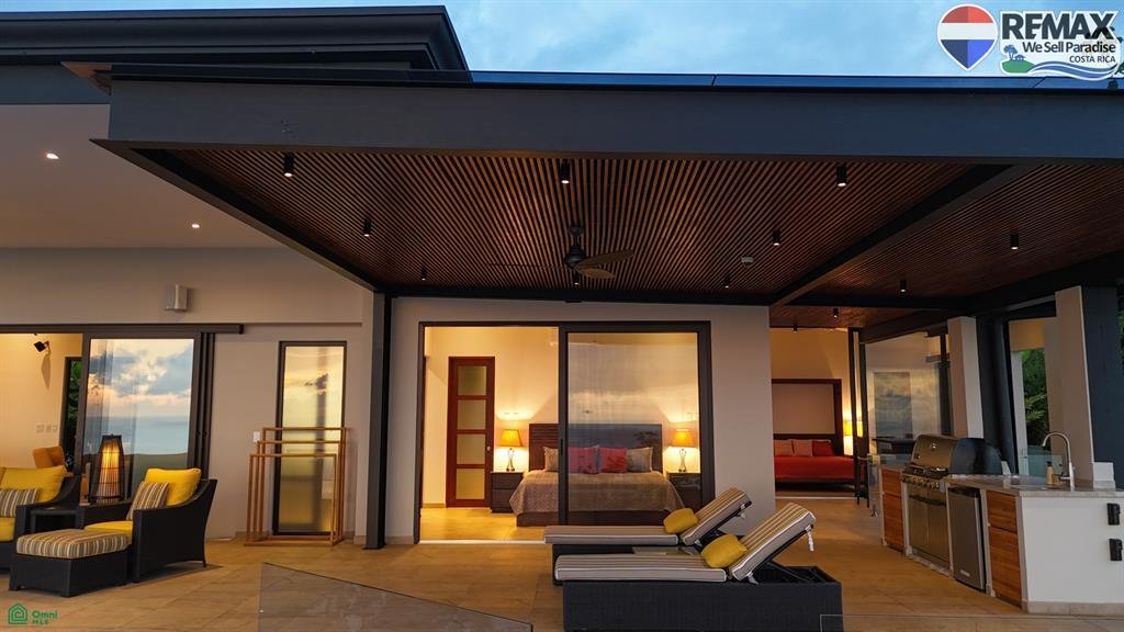 Luxury Ocean View Home In Ojochal In Piñuela, Puntarenas Province ...
