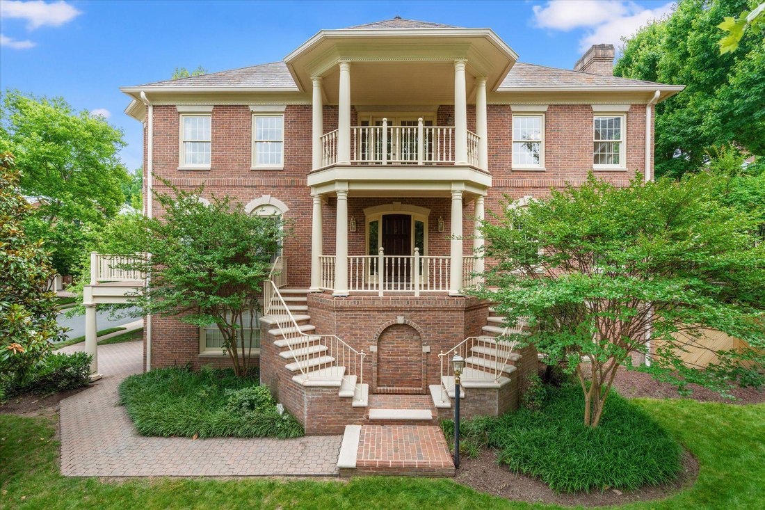 126 Gresham Place, Falls In West Falls Church, Virginia, Vereinigte ...