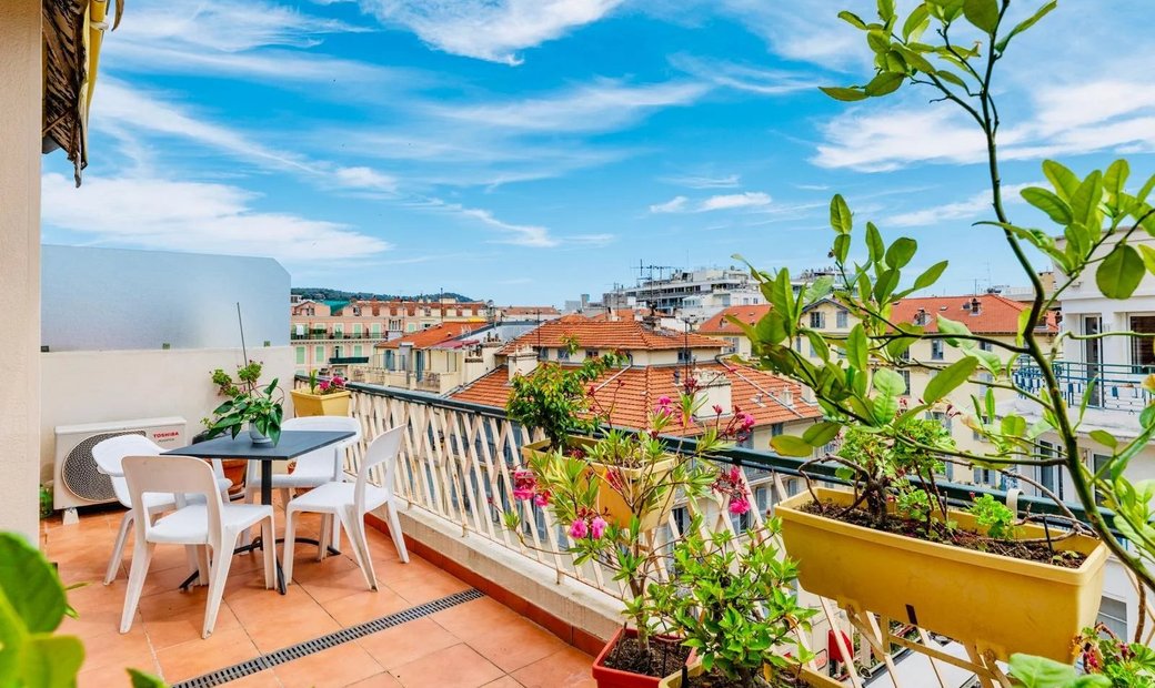 3 Bedrooms Apartment With South In Nice, Provence Alpes Côte D'azur ...