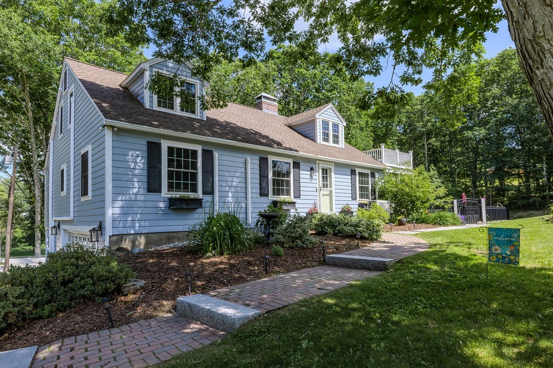 59 Blaze Hill Road In Hopkinton, New Hampshire, United States For Sale ...