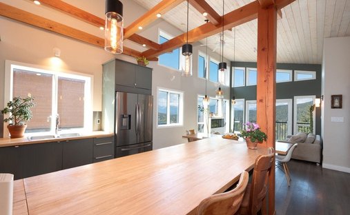 Luxury investment property houses for sale in Bowen Island, British ...