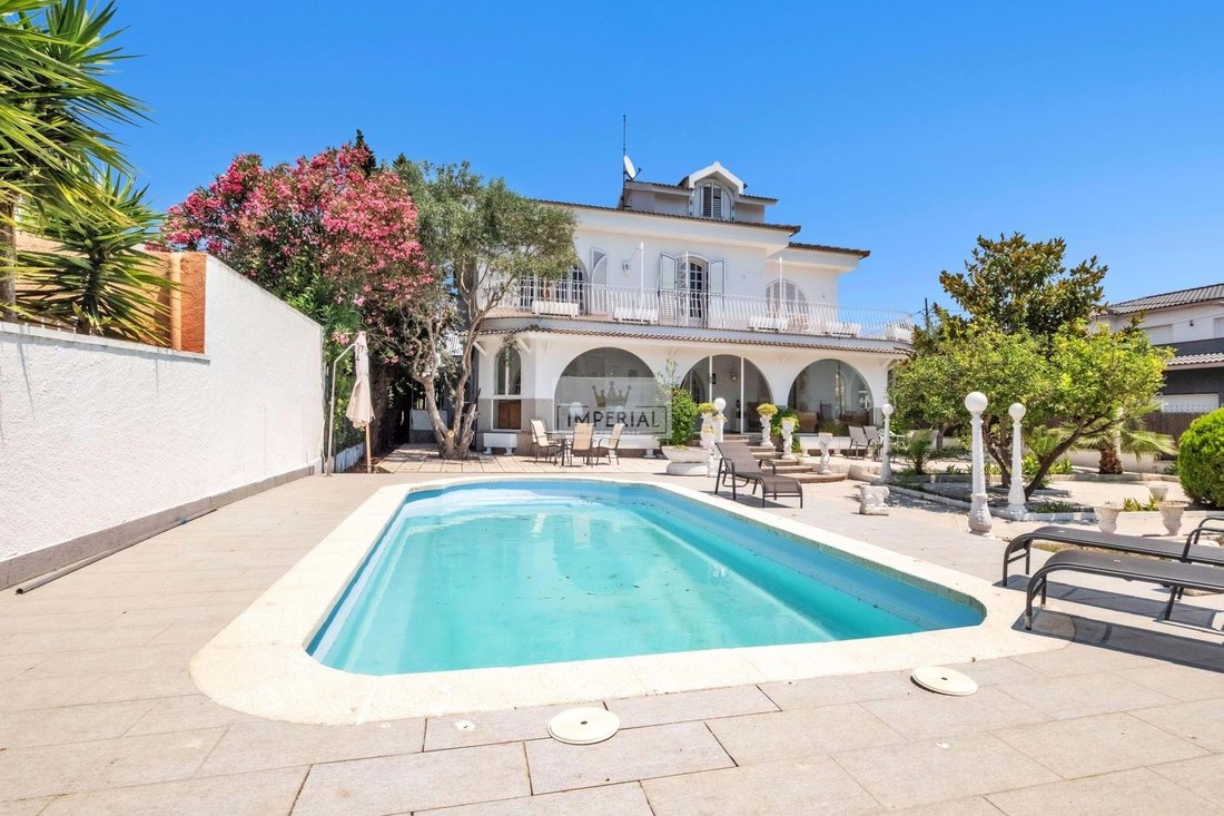 Large Stately Villa In Mas Matas Roses, With Tourist In Roses ...
